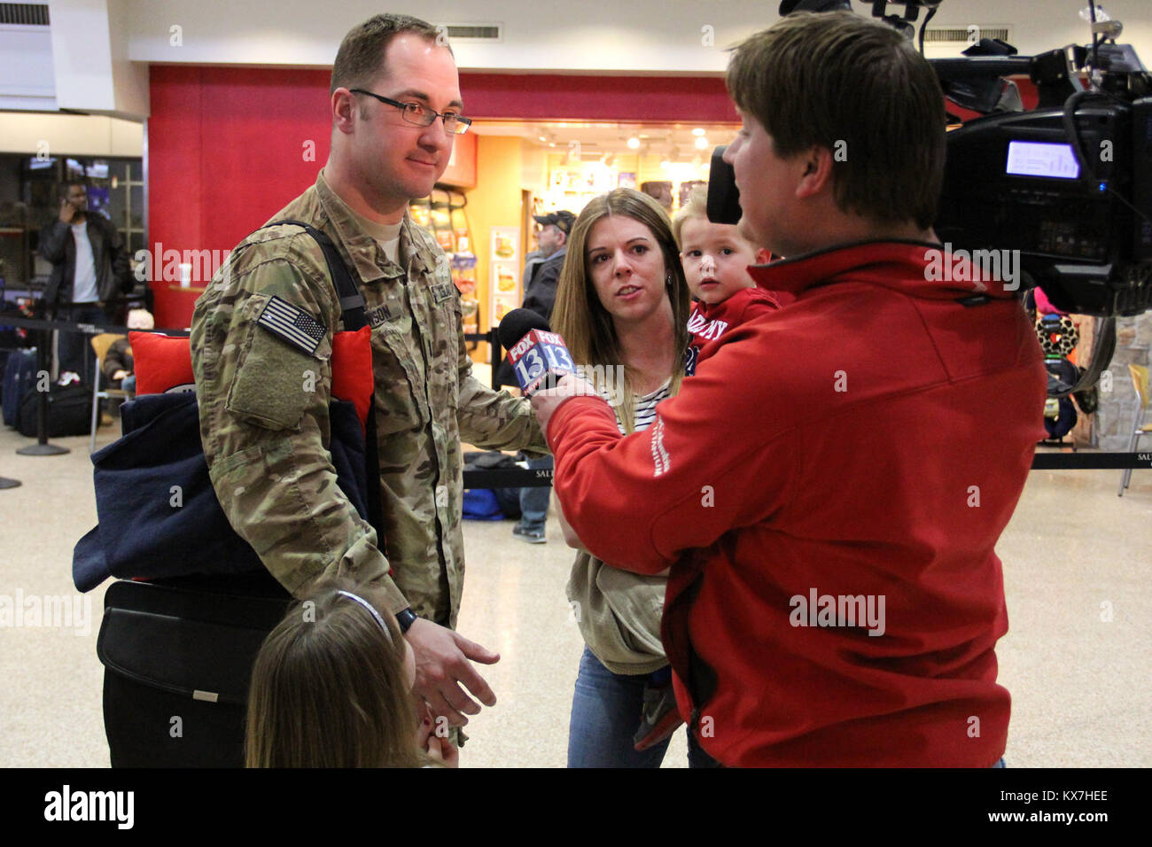 Soldiers of the 204th Maneuver Enhancement Brigade, Utah Army National ...