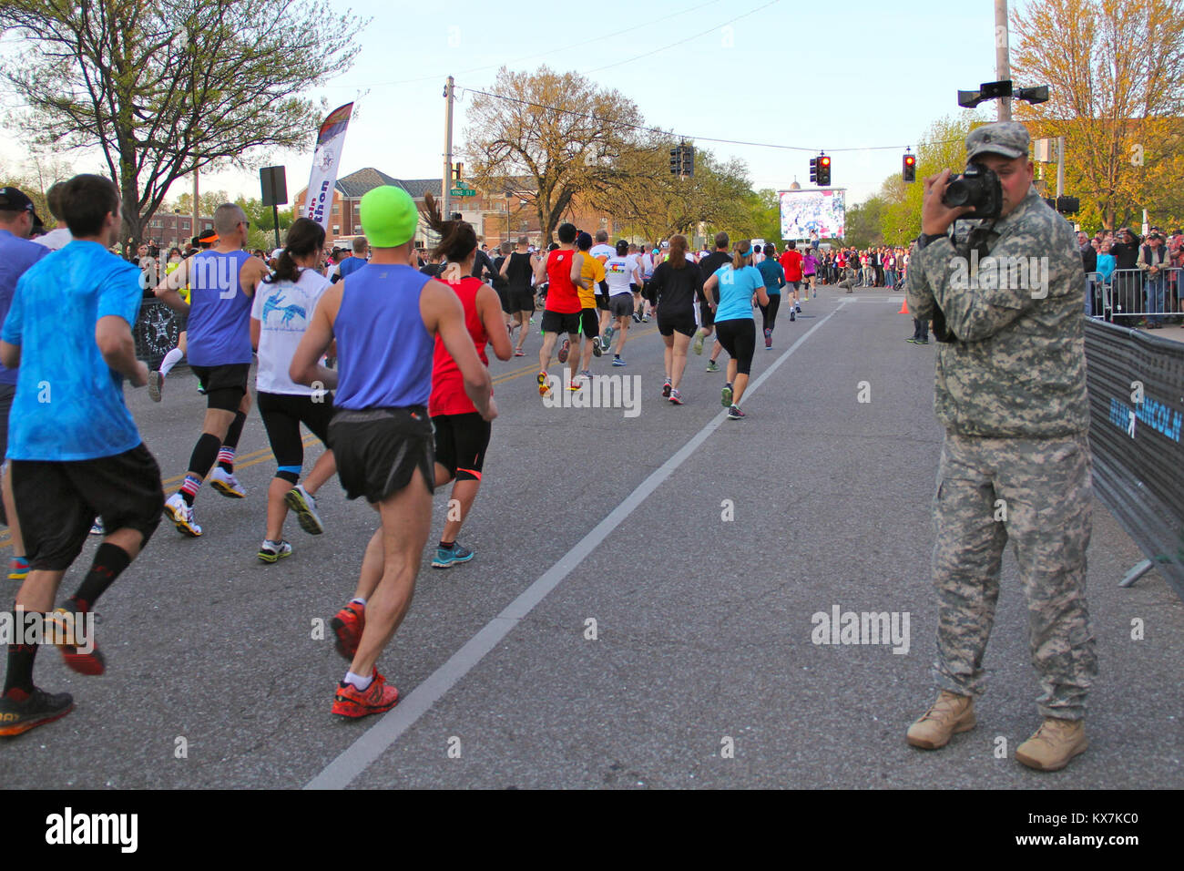 Members of the Utah National Guard's marathon team compete at Lincoln ...