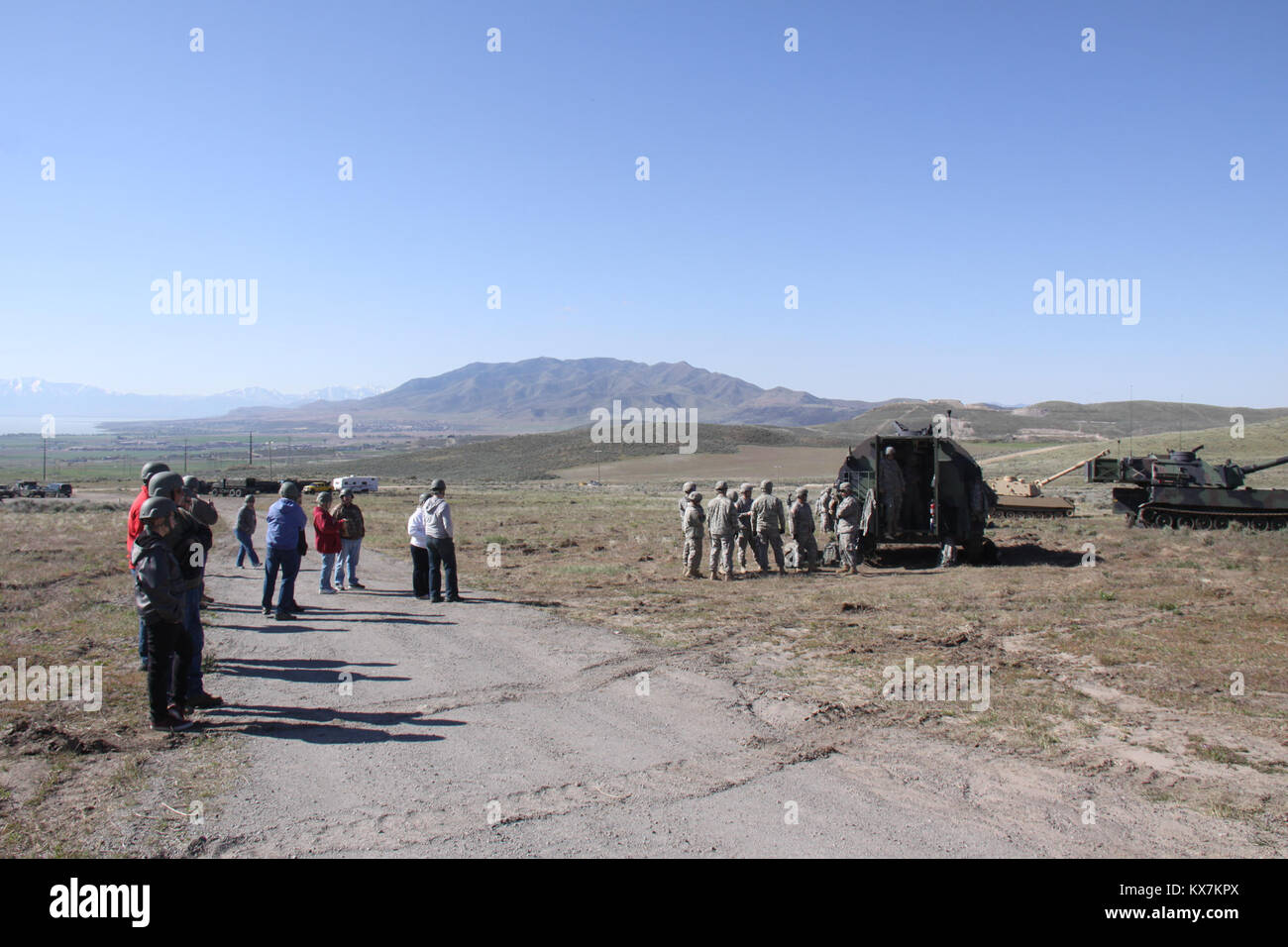 Paladin self propelled howitzer hi-res stock photography and images - Alamy