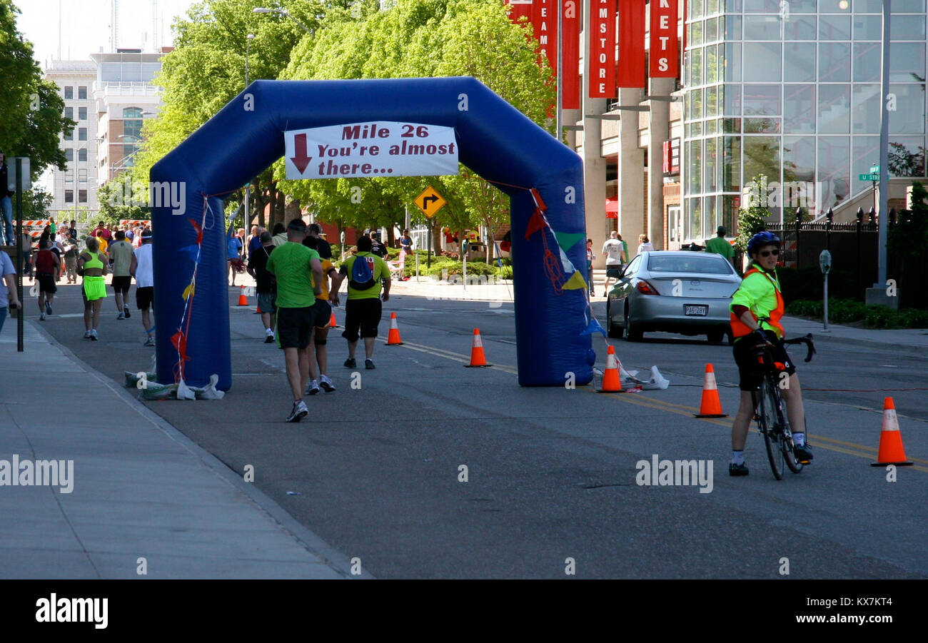 Photos of Utah National Guard Marathon Team competing at Lincoln ...