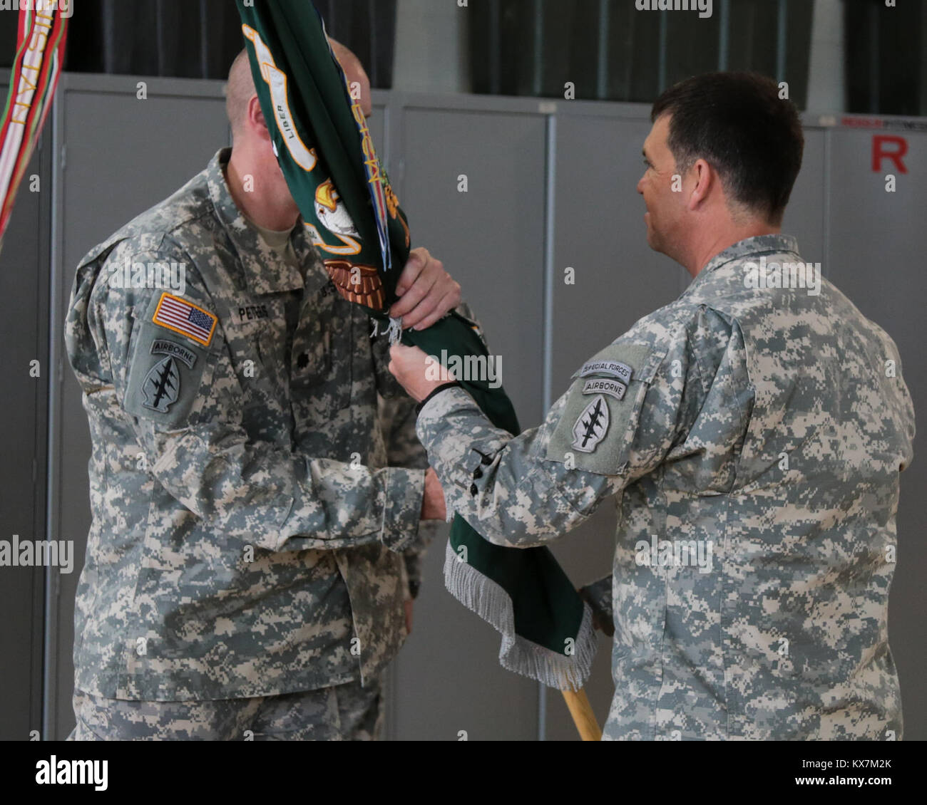 Soldiers of the 1/19th Special Forces Group gather in the Lehi Armory ...