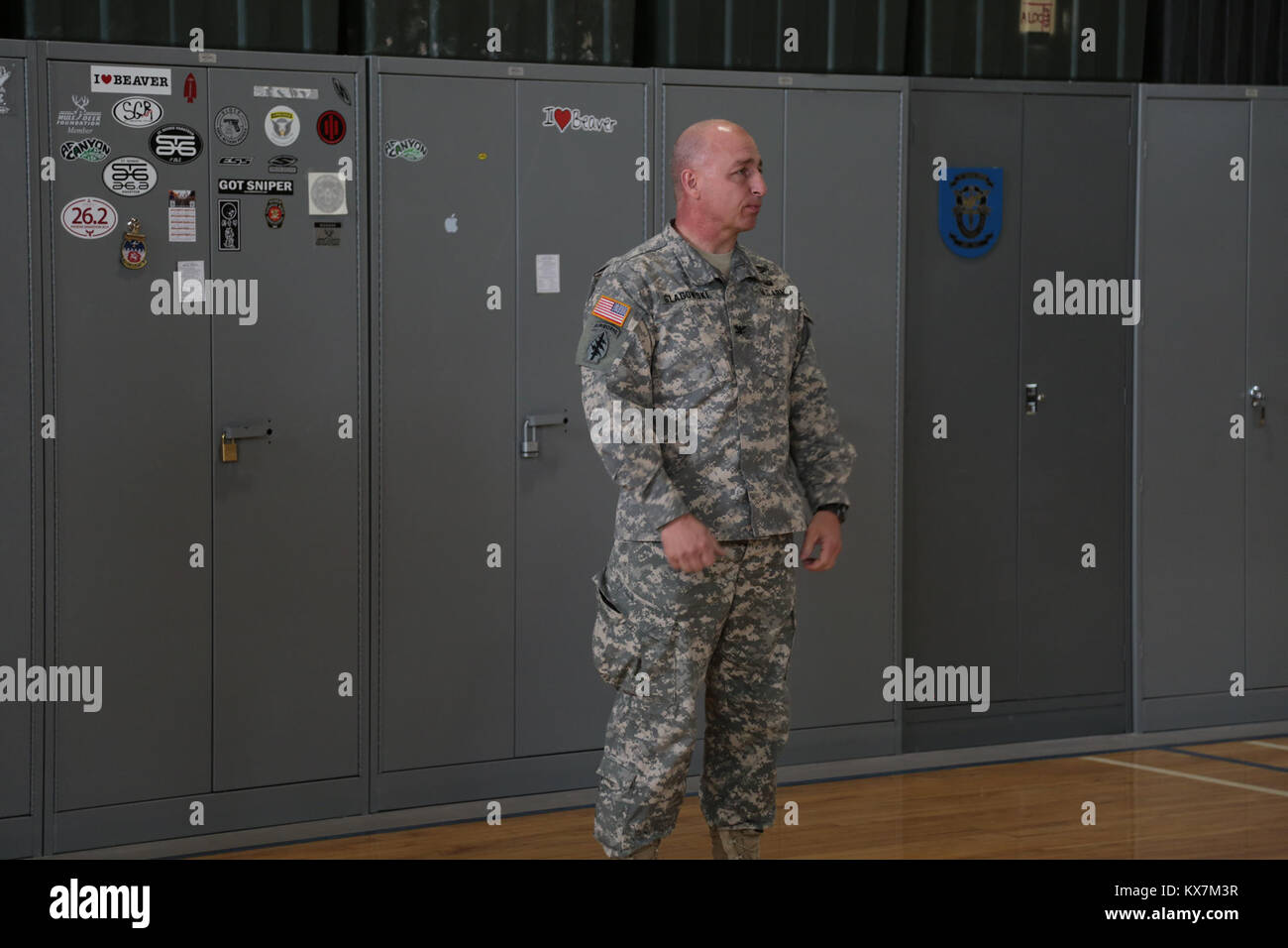 Soldiers of the 1/19th Special Forces Group gather in the Lehi Armory ...