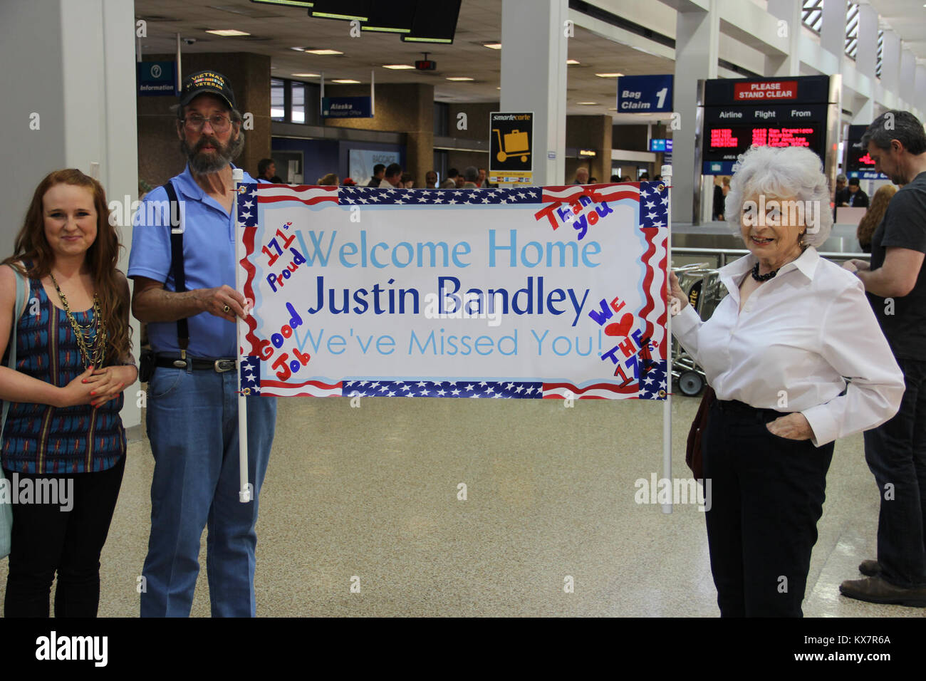 US Army National Guard welcome home from family and friends after ...