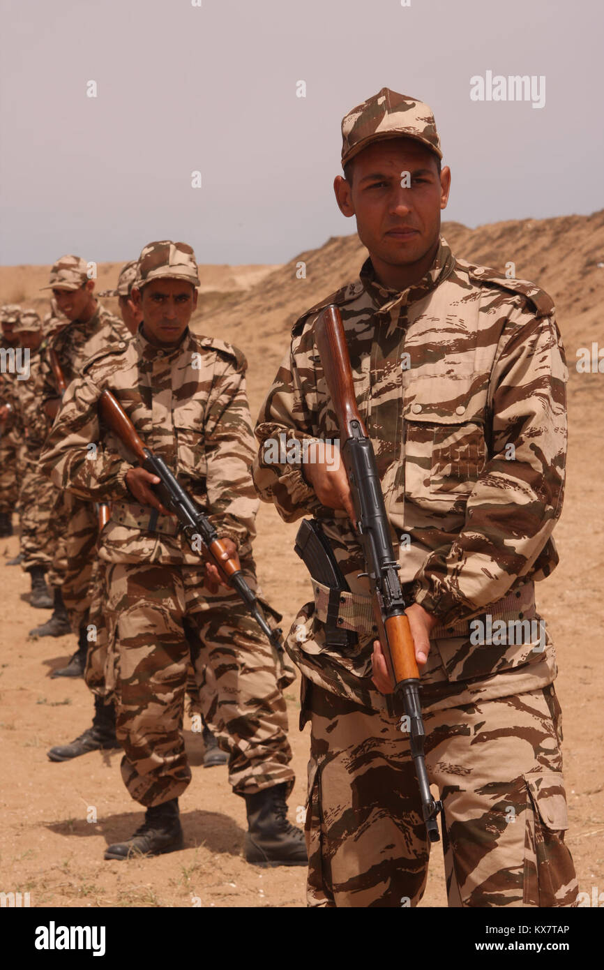 US Army military weapons training in the desert. Passing skills on to ...