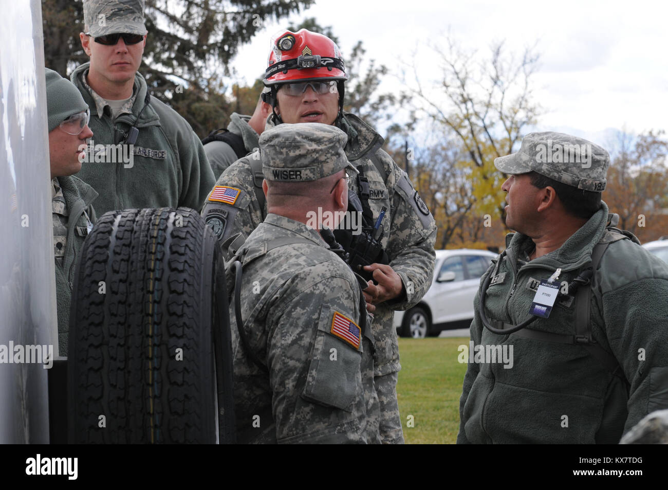 US Army National Guard search and extraction rescue team. Colorado ...