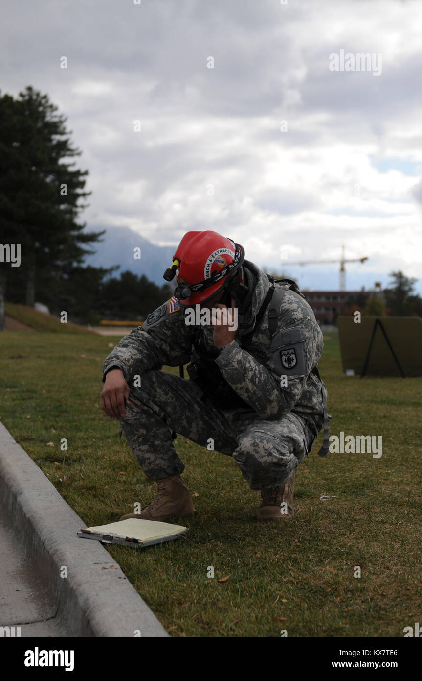 US Army National Guard search and extraction rescue team. Colorado ...