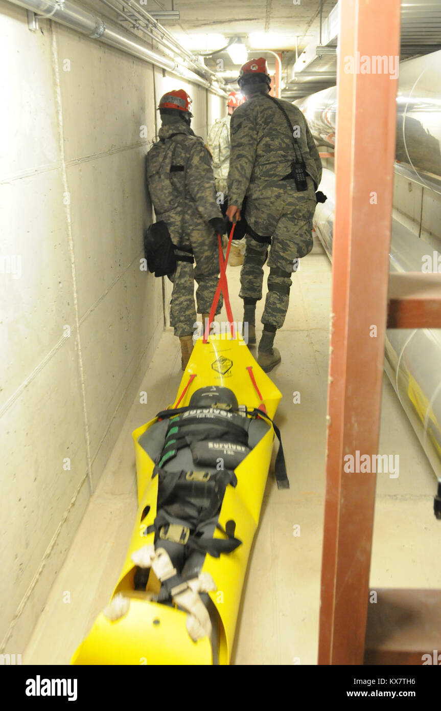 US Army National Guard search and extraction rescue team. Colorado ...