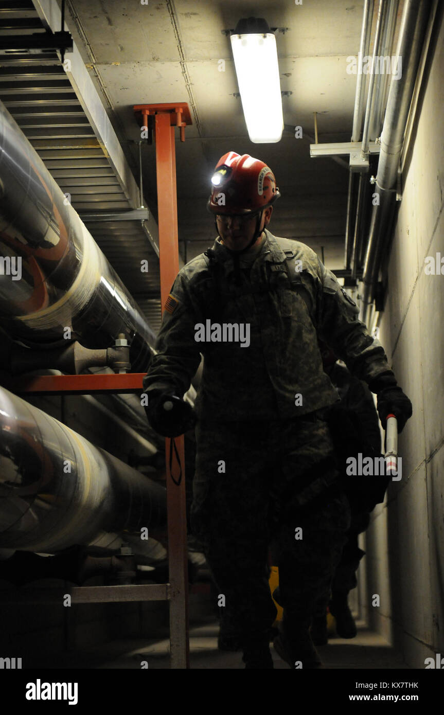 US Army National Guard search and extraction rescue team. Colorado ...