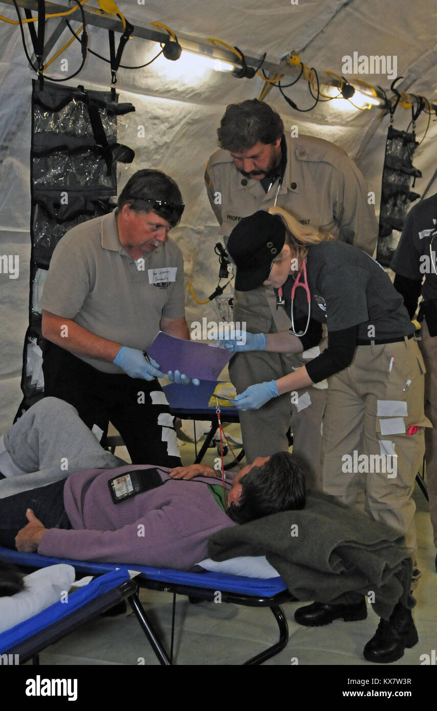 Disaster medical assistance team hi-res stock photography and images ...