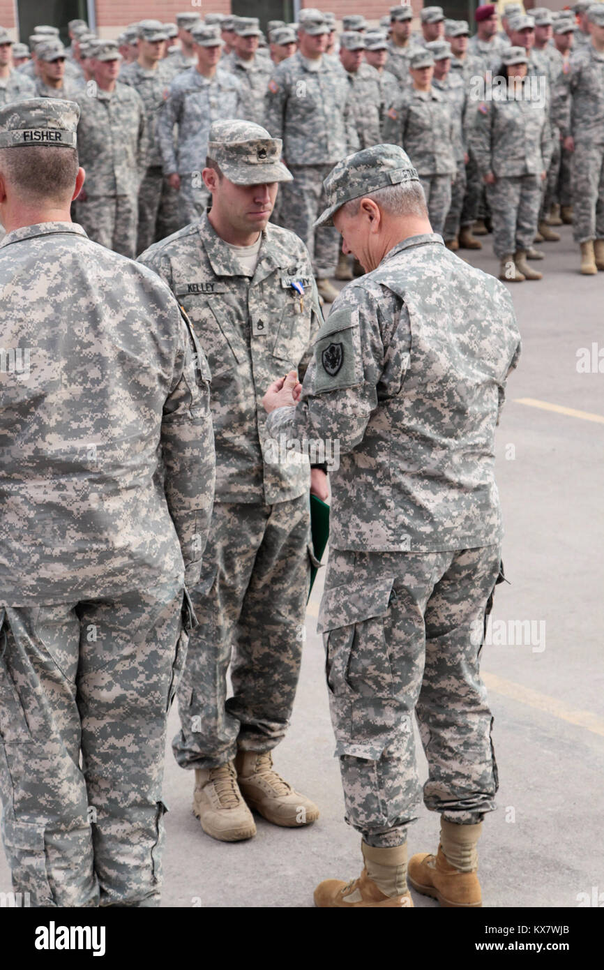 US Army National Guard change of command and promotion ceremony Stock ...