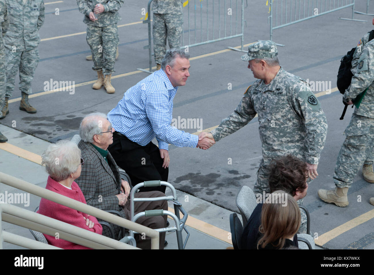 US Army National Guard change of command ceremony Stock Photo - Alamy