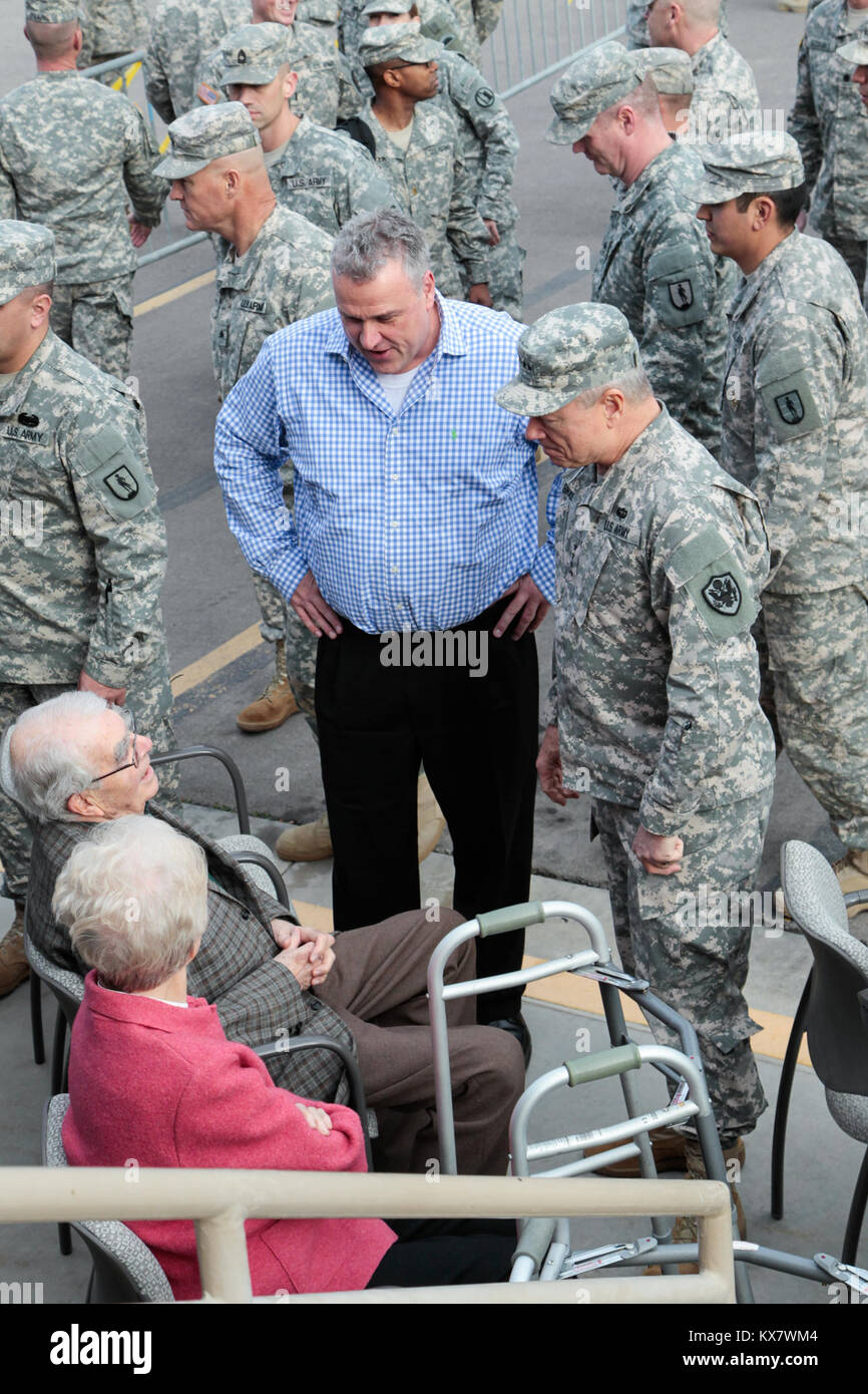 US Army National Guard change of command and promotion ceremony Stock ...