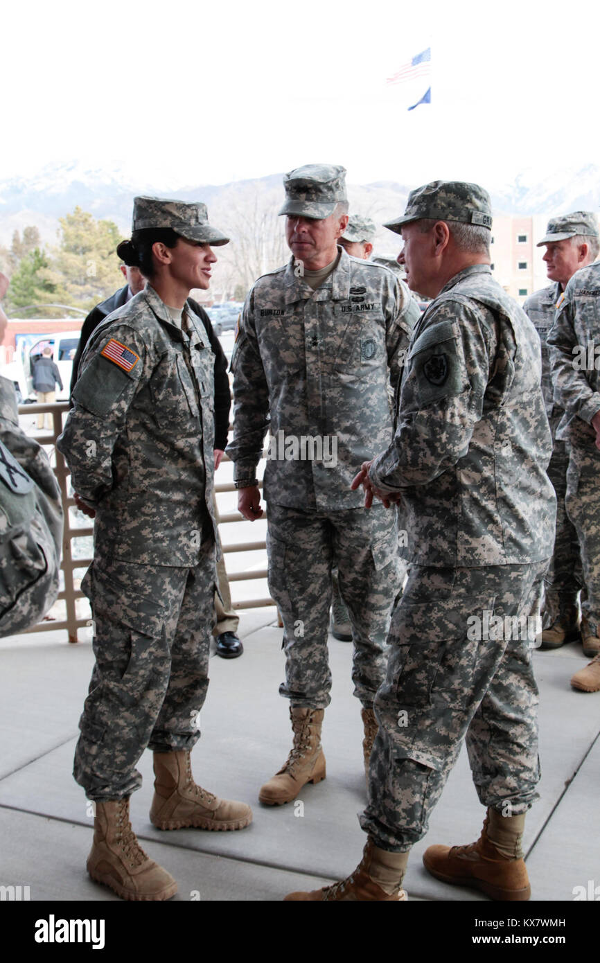 US Army National Guard change of command and promotion ceremony Stock ...