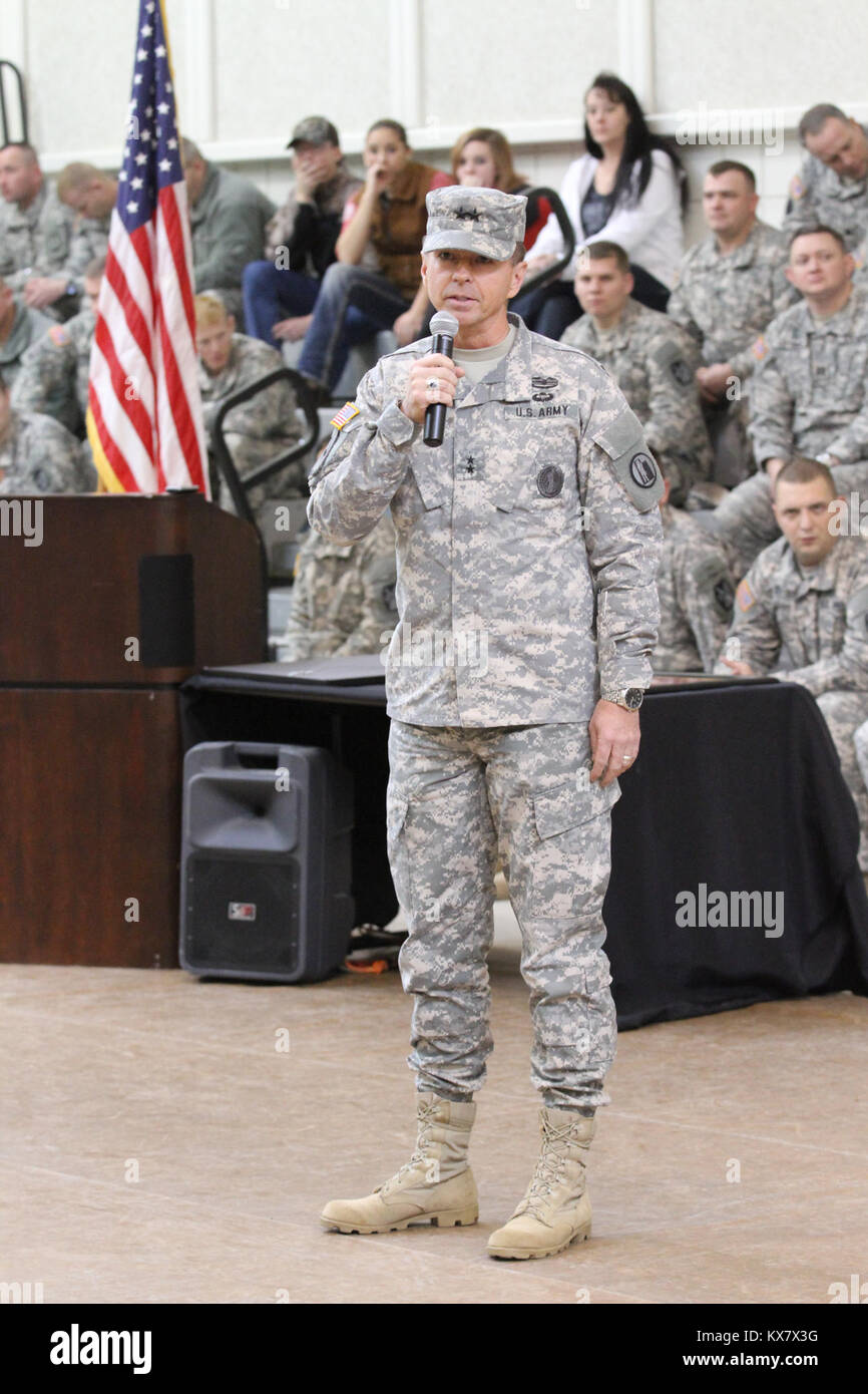 US Army National Guard change of command ceremony Stock Photo - Alamy