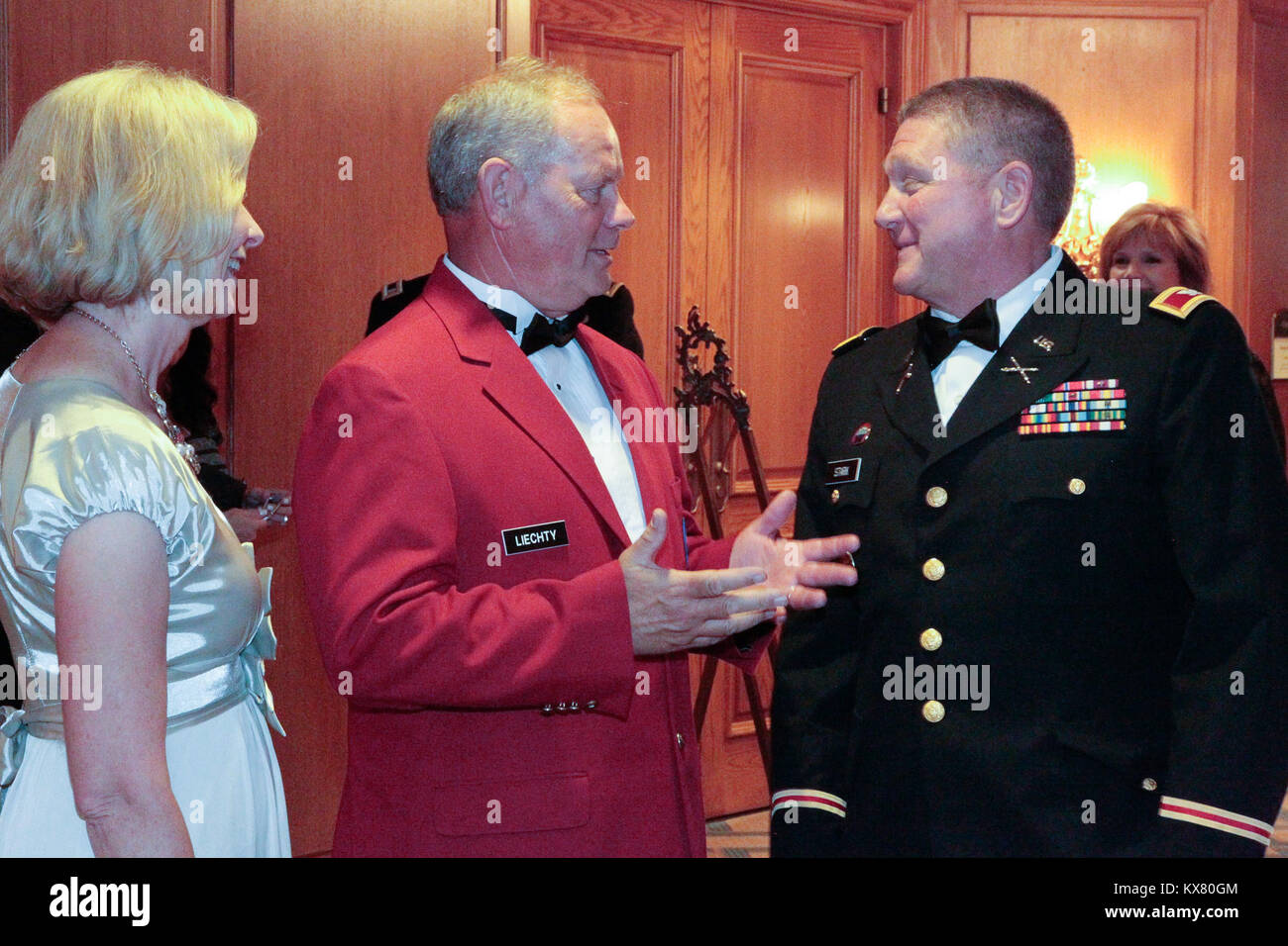 US Army National Guard awards presentation ceremony. Bronze Minuteman ...