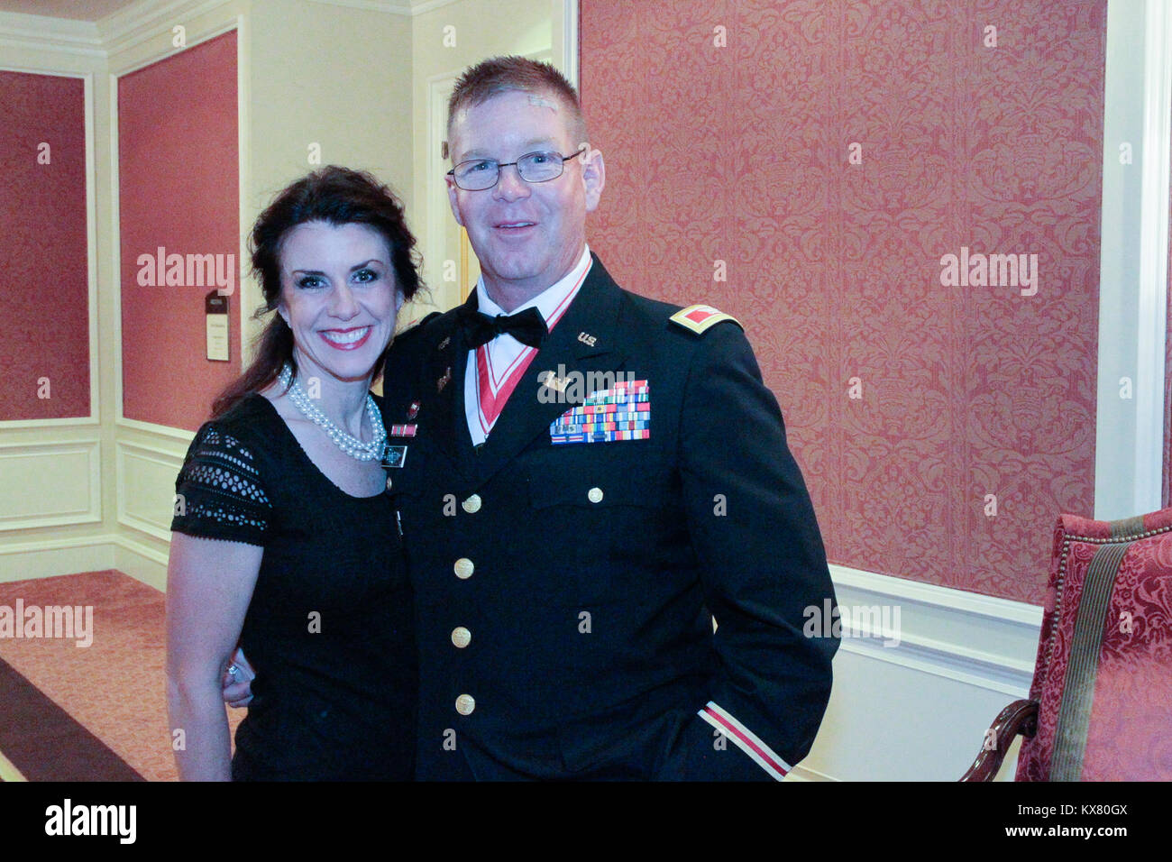 US Army National Guard awards presentation ceremony. Bronze Minuteman ...