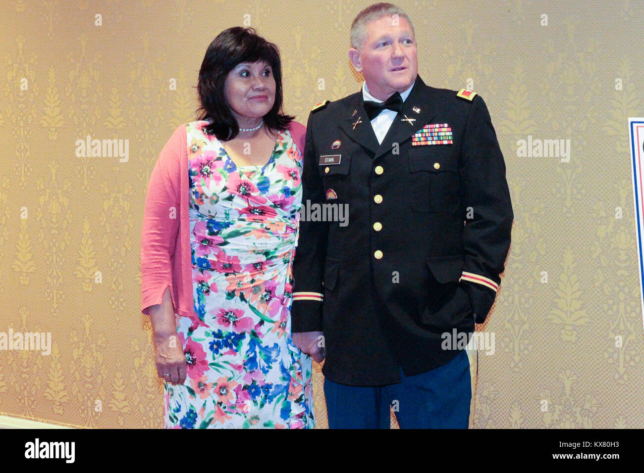US Army National Guard awards presentation ceremony. Bronze Minuteman ...
