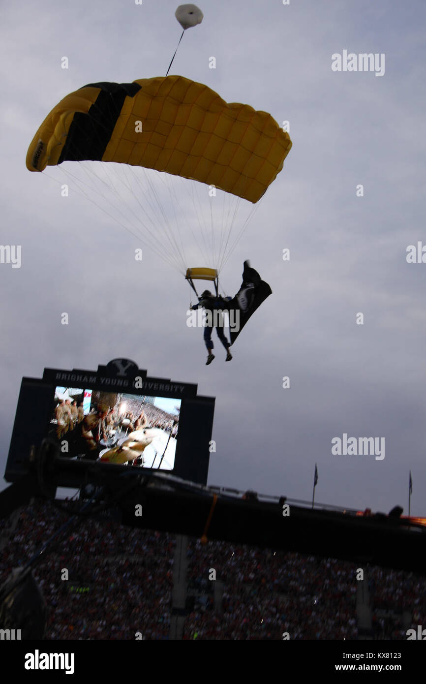 Utah Naitonal Guard Soldiers and Airmen support Stadium of Fire at ...