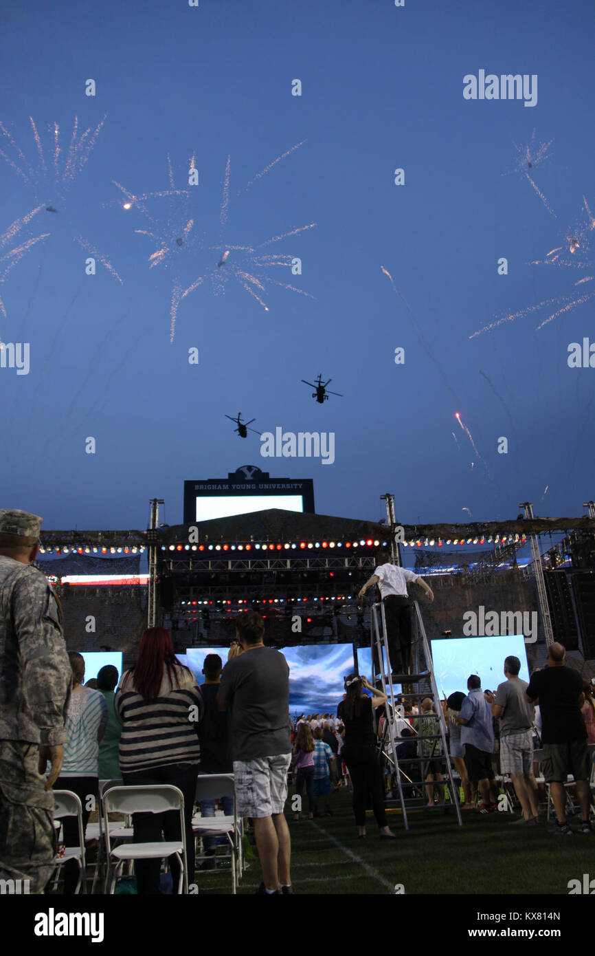 US Army National Guard perform ceremonial duties at celebration event ...