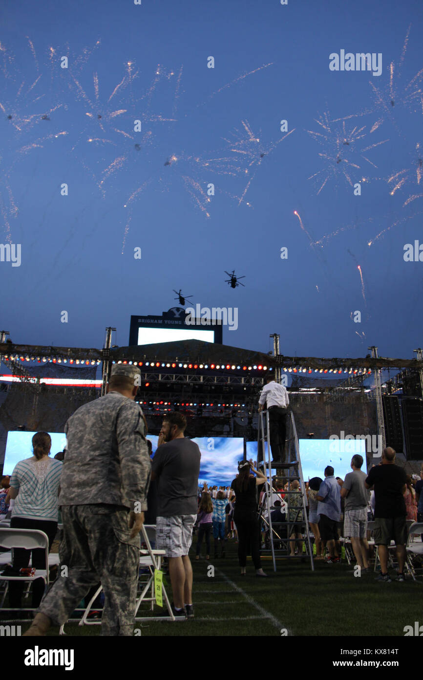 US Army National Guard perform ceremonial duties at celebration event ...