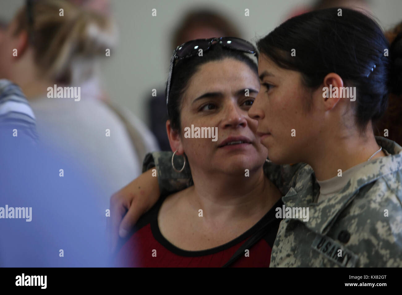 U.S. Army National Guard leaving for deployment with tearful goodbye ...