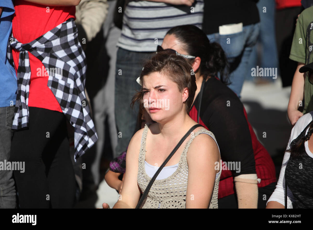 U.S. Army National Guard leaving for deployment with wave goodbye from ...
