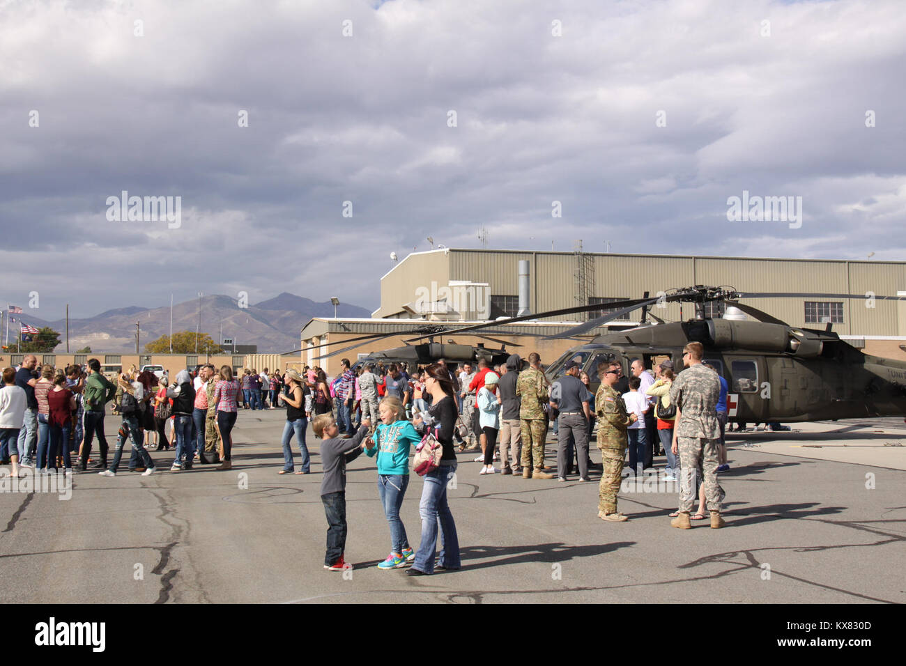 Soldiers of Detachment 2, Charlie Company, 5th Battalion, 159th ...