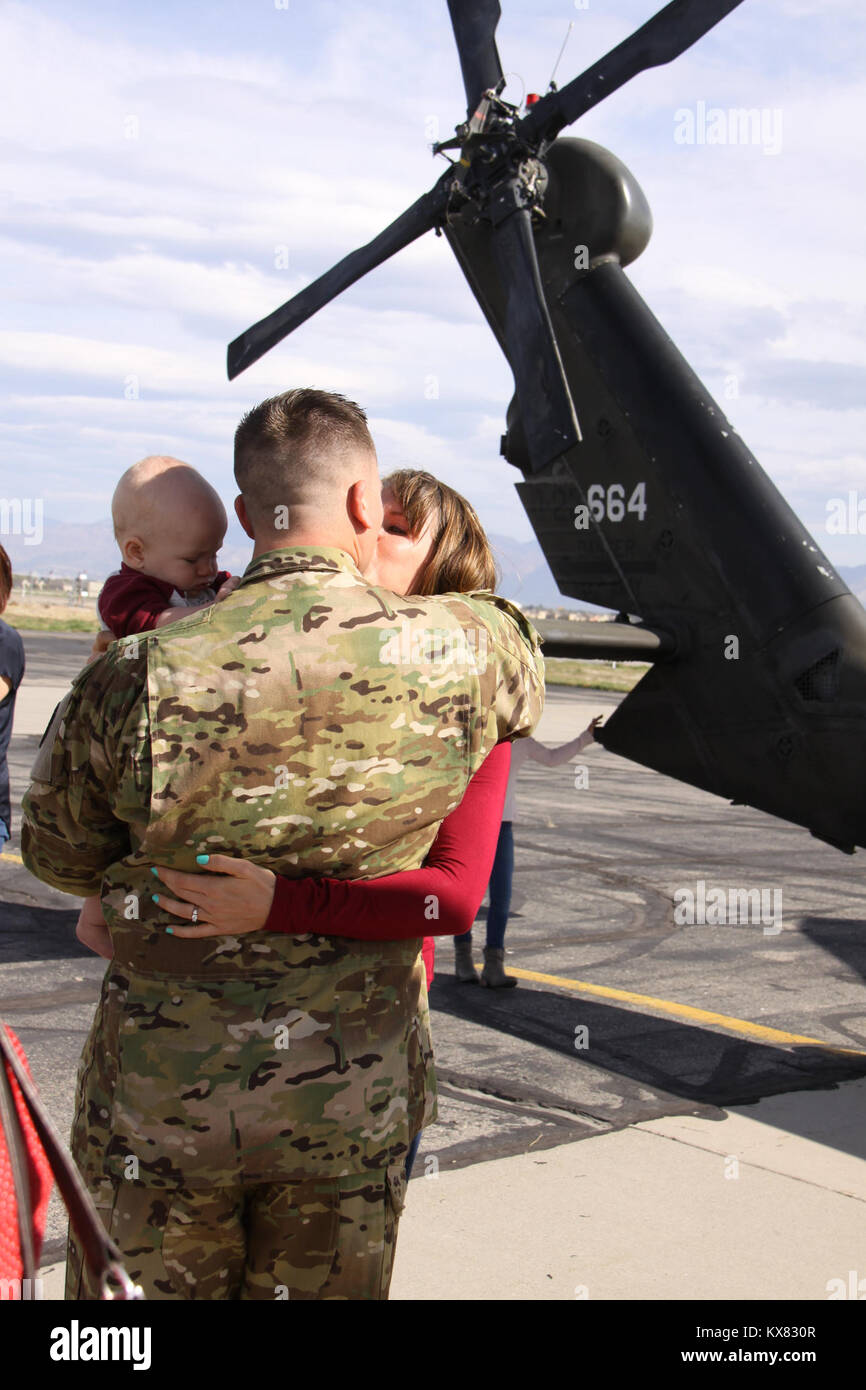 Soldiers of Detachment 2, Charlie Company, 5th Battalion, 159th ...