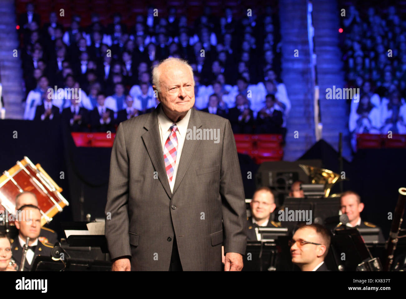 U.S. Army National Guard band and choir entertain at music concert ...