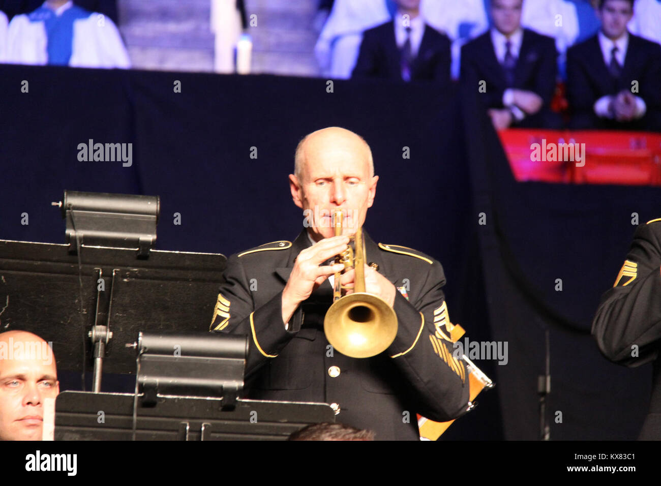 U.S. Army National Guard band and choir entertain at music concert ...