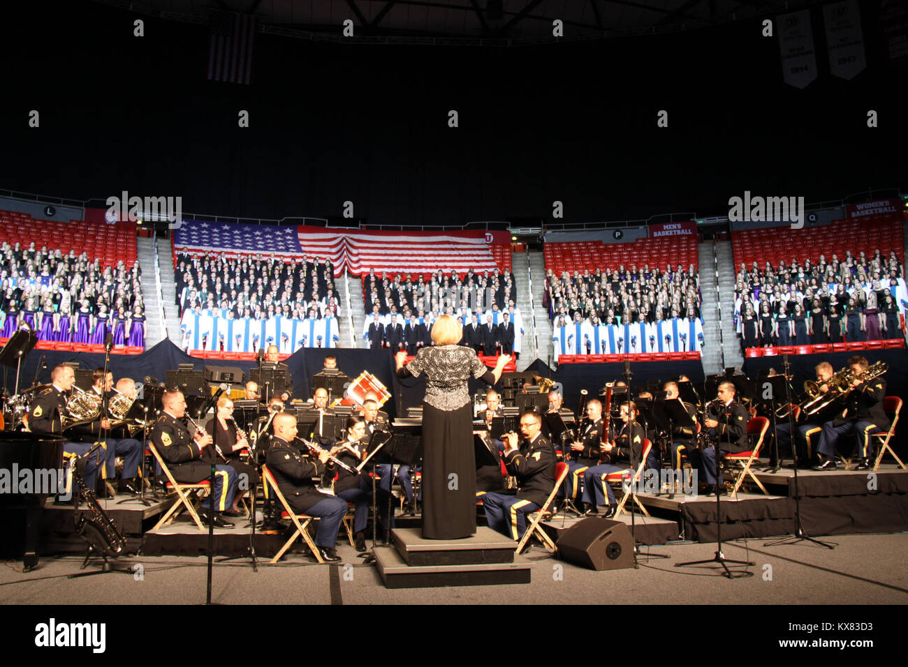 U.S. Army National Guard band and choir entertain at music concert ...