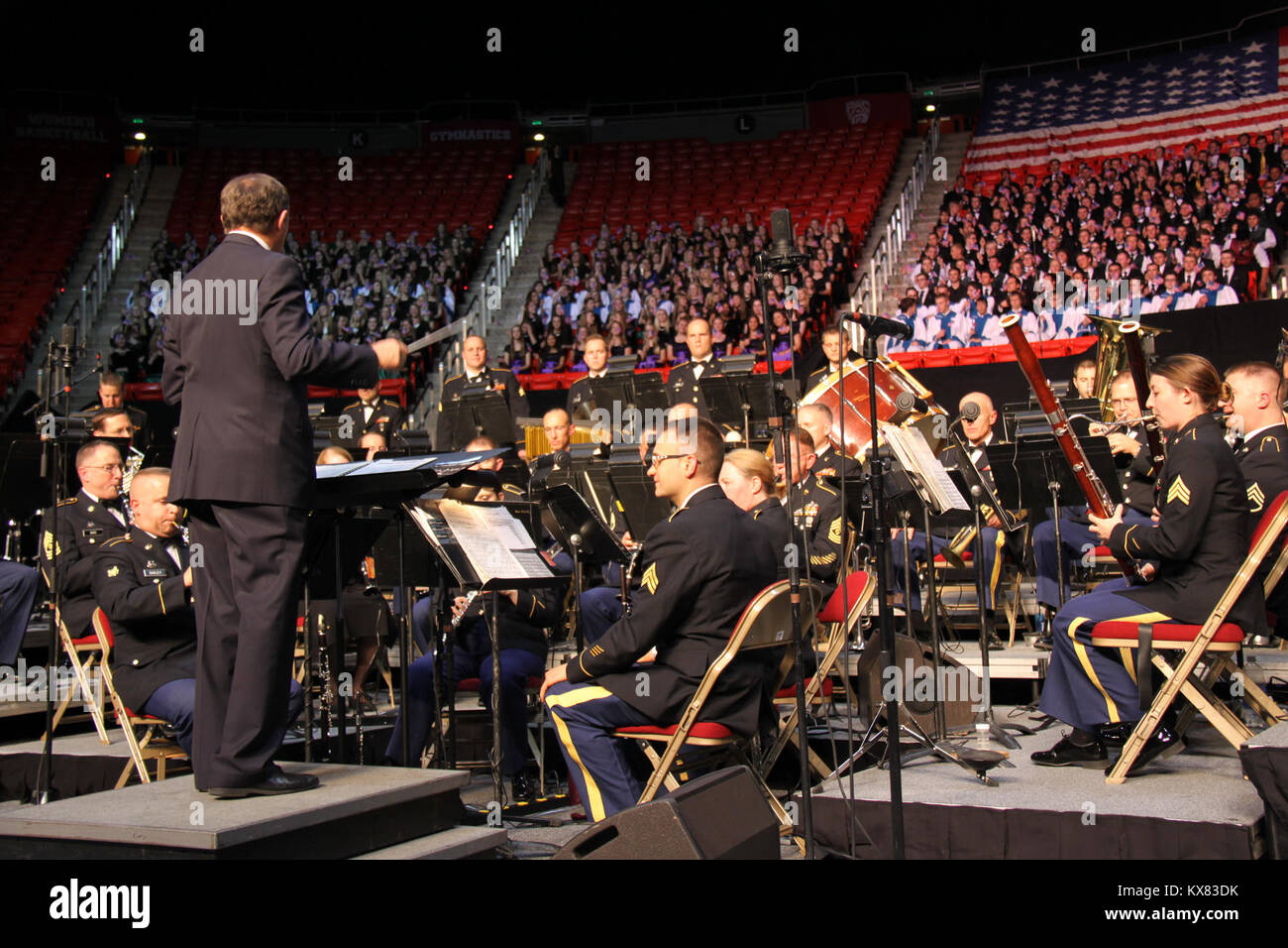 U.S. Army National Guard band and choir entertain at music concert ...