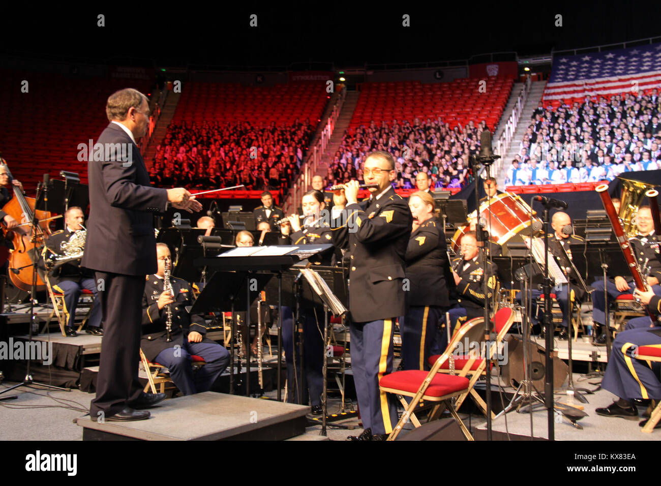 U.S. Army National Guard band and choir entertain at music concert ...