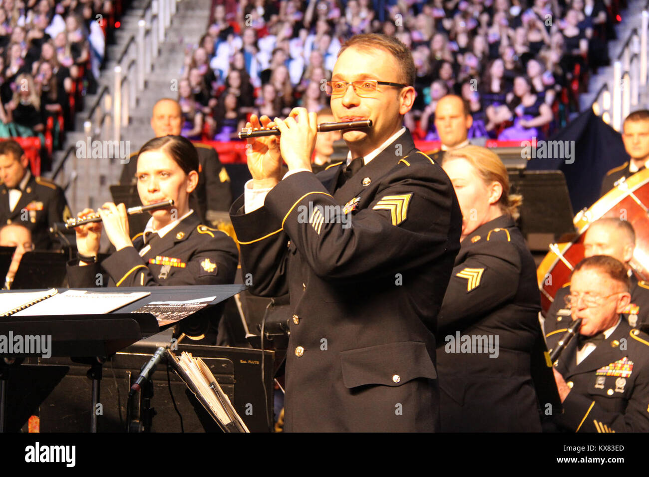 U.S. Army National Guard band and choir entertain at music concert ...
