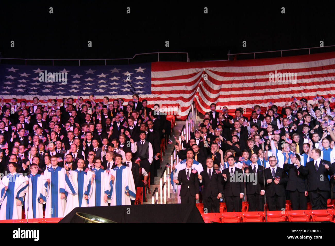 U.S. Army National Guard band and choir entertain at music concert ...