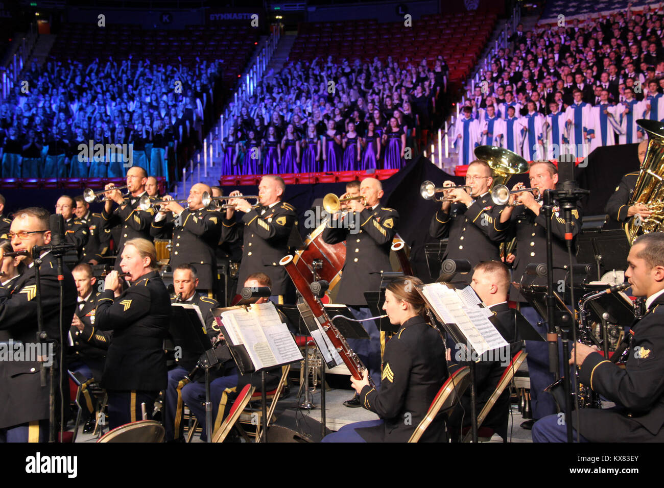 U.S. Army National Guard band and choir entertain at music concert ...