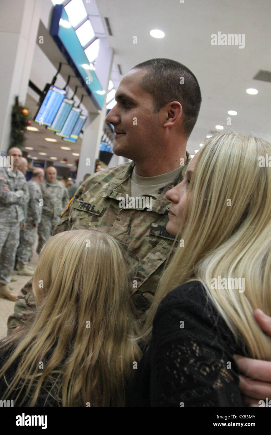 Fourteen Soldiers from the Utah National Guard's 141st Military ...