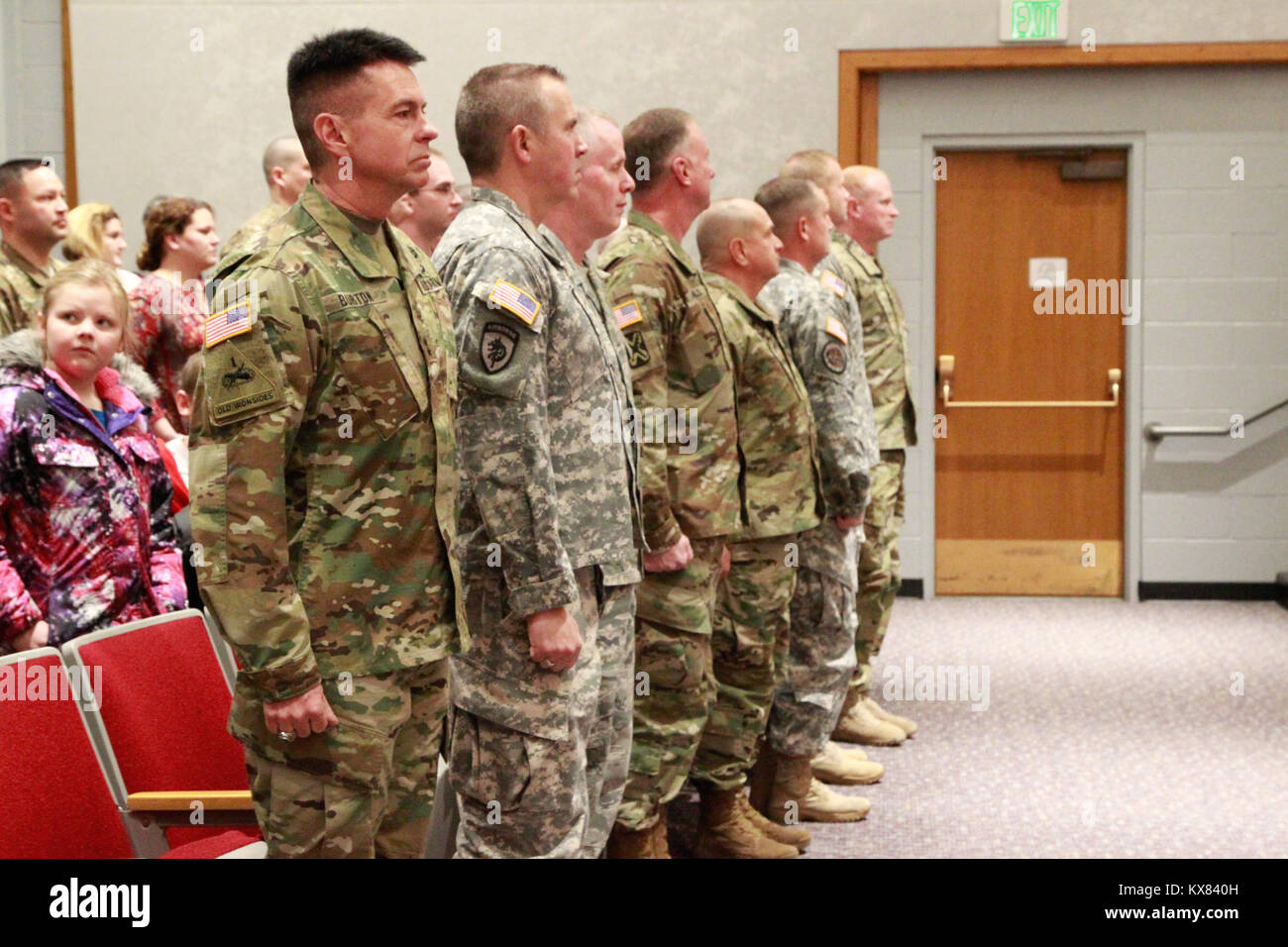 US Army National Guard with families at ceremony Stock Photo - Alamy