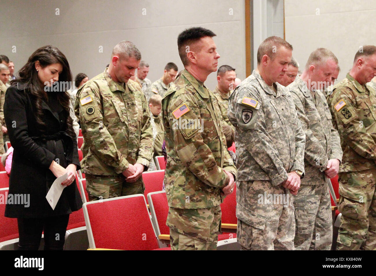 US Army National Guard with families at ceremony Stock Photo - Alamy