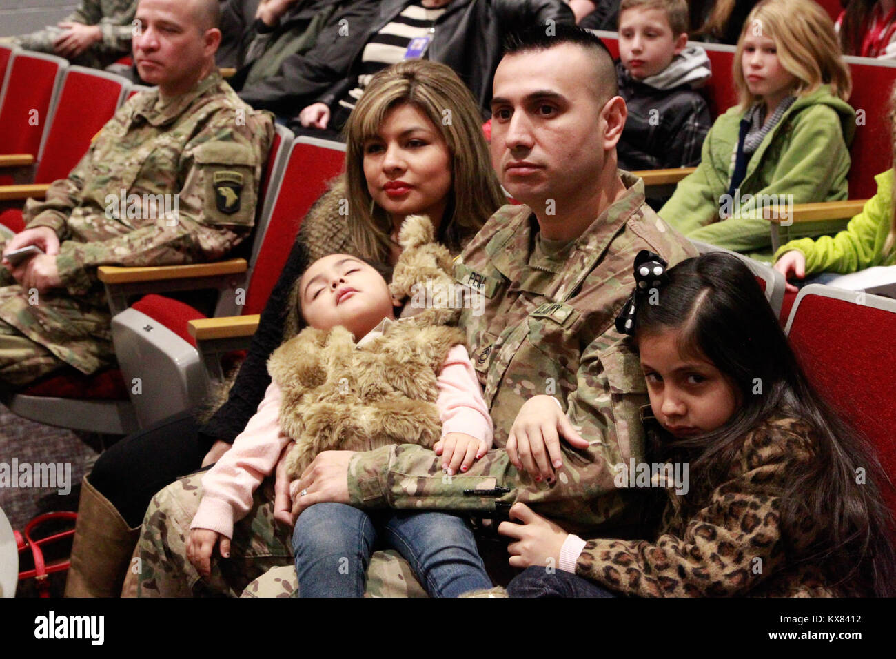 US Army National Guard with families at ceremony Stock Photo - Alamy