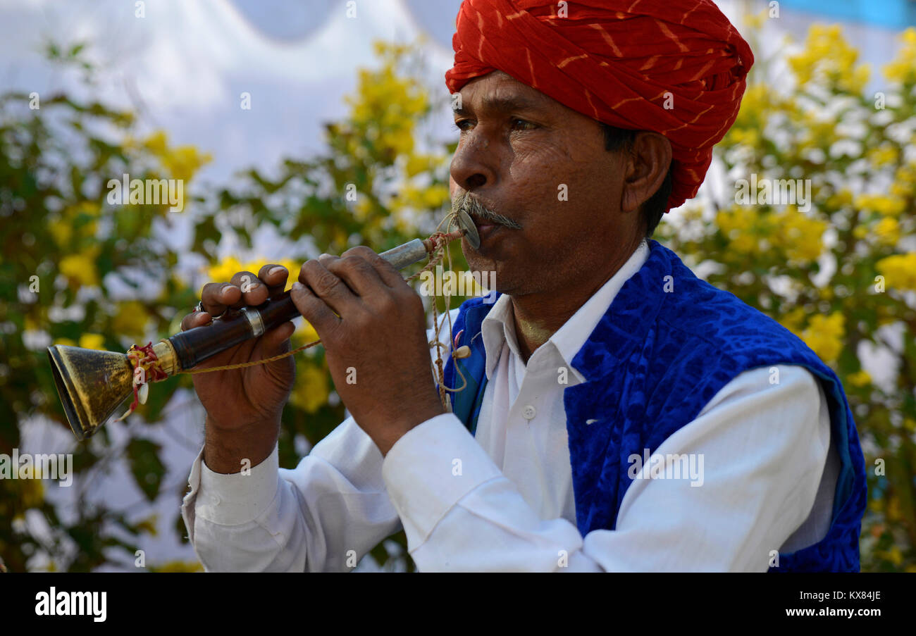 Indian classical musical concert hi-res stock photography and images ...