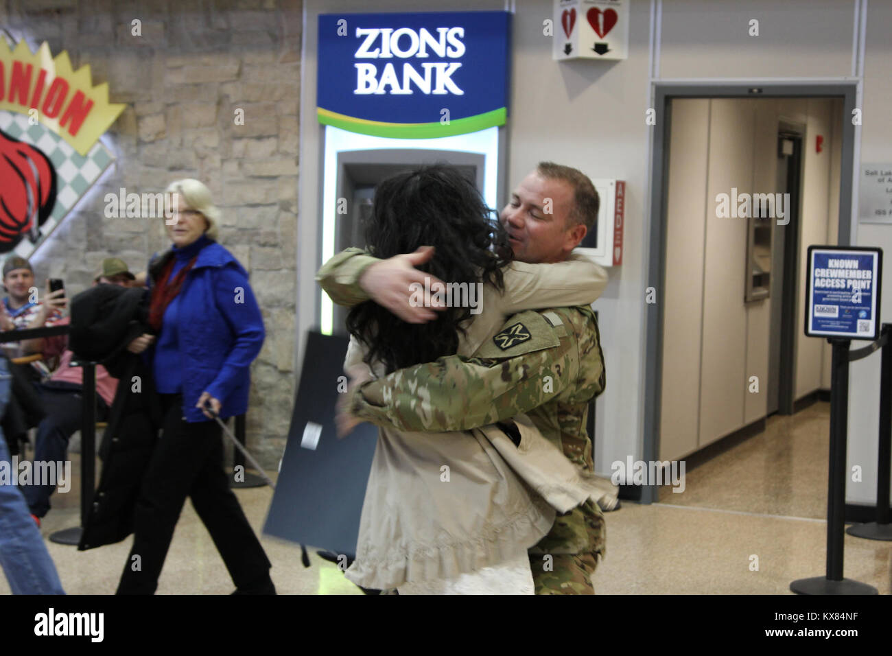 Soldiers of the 141st and 142nd Military Intelligence returned home at ...