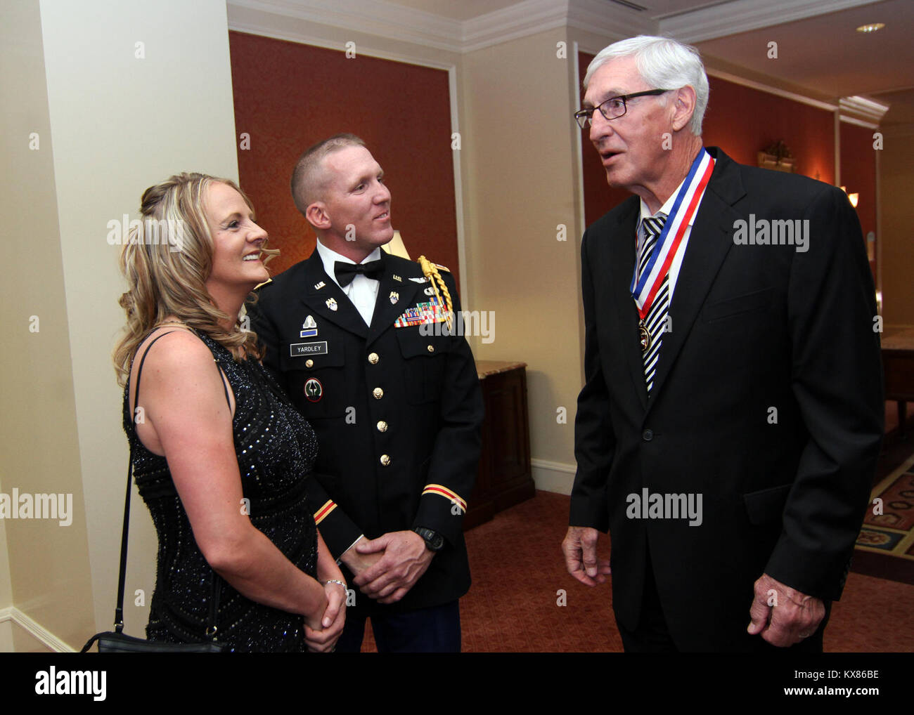 The Honorary Colonels Corps of Utah hosts the 2016 Bronze Minuteman ...