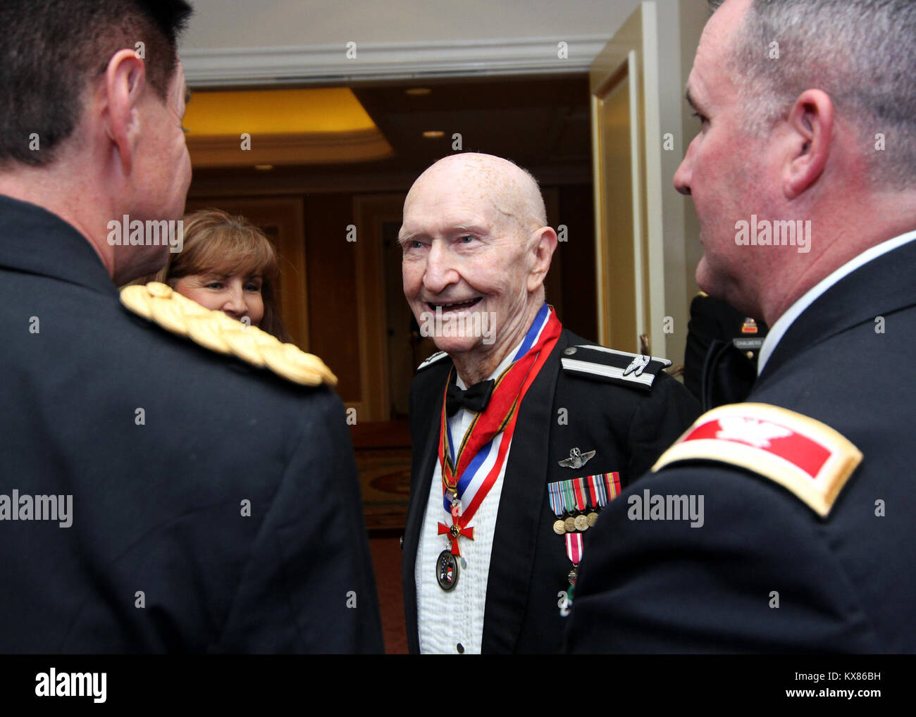 The Honorary Colonels Corps of Utah hosts the 2016 Bronze Minuteman ...