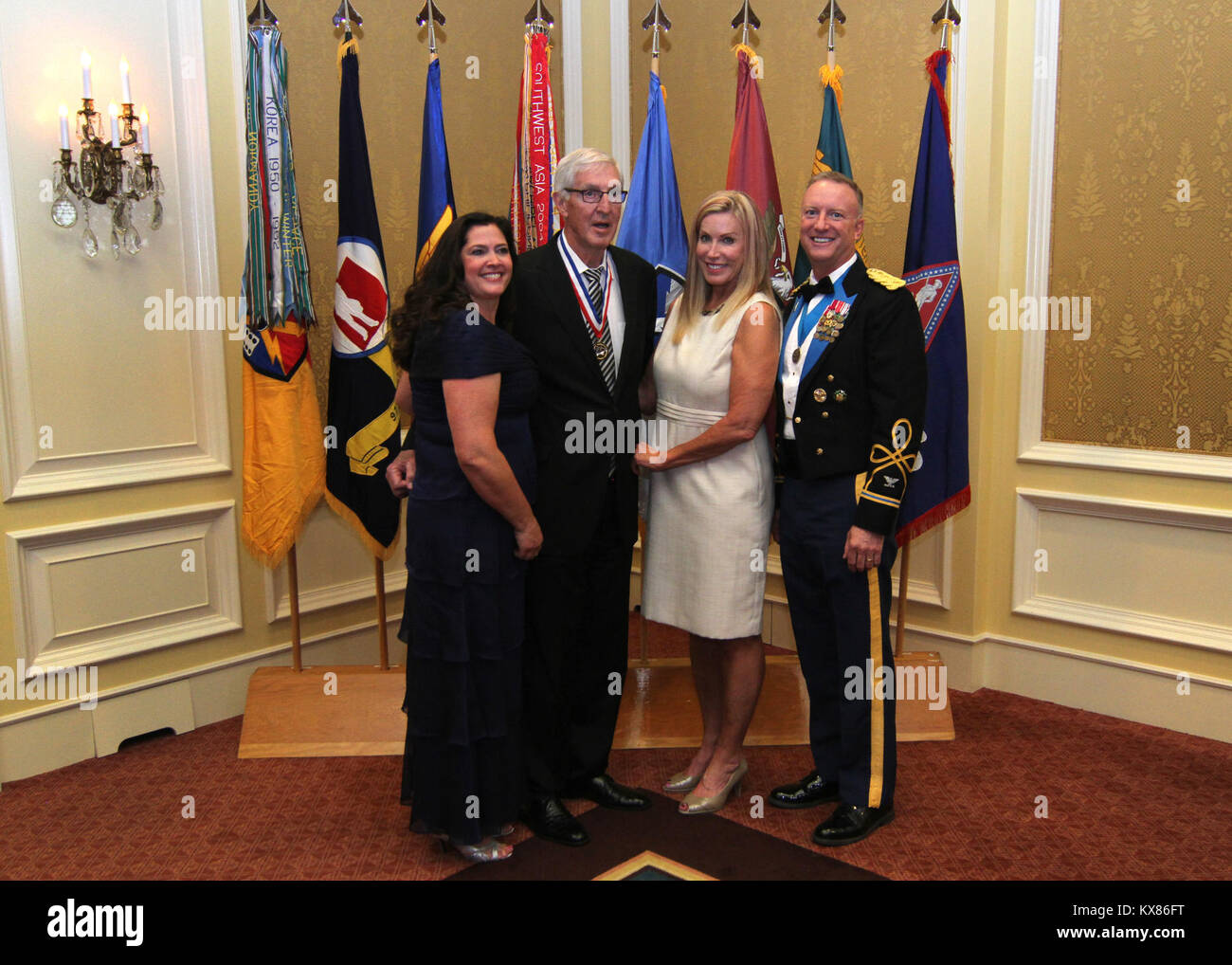 The Honorary Colonels Corps of Utah hosts the 2016 Bronze Minuteman ...