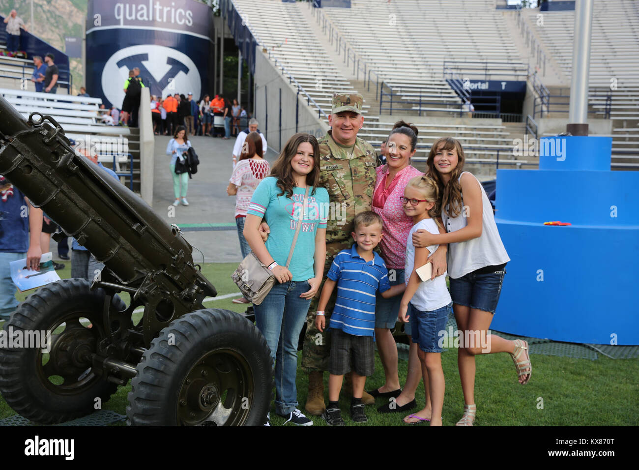 US Army National Guard perform ceremonial duties at celebration event ...