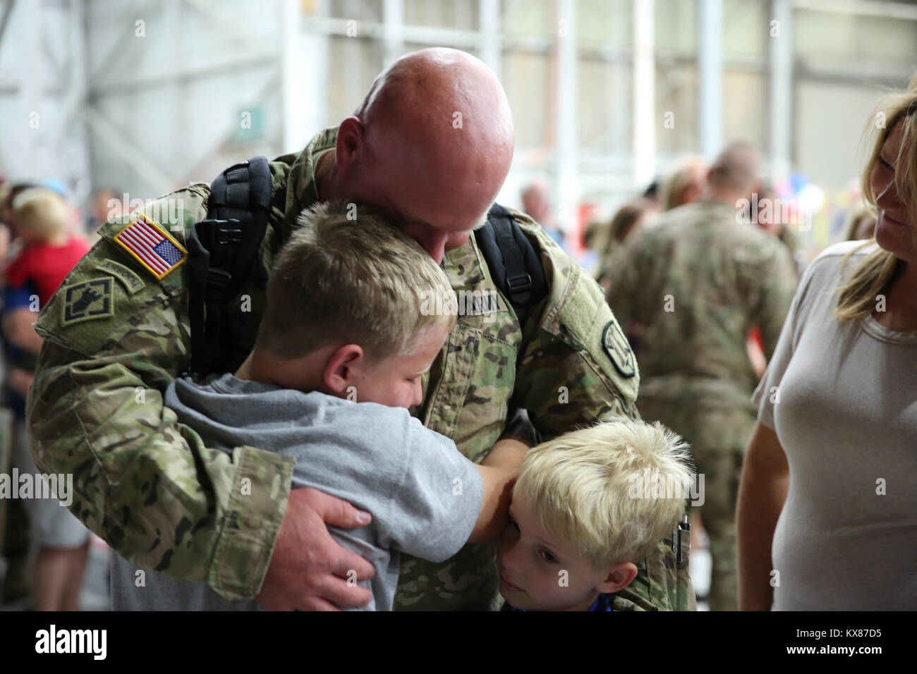 US Army National Guard welcome home from exited family and friends ...