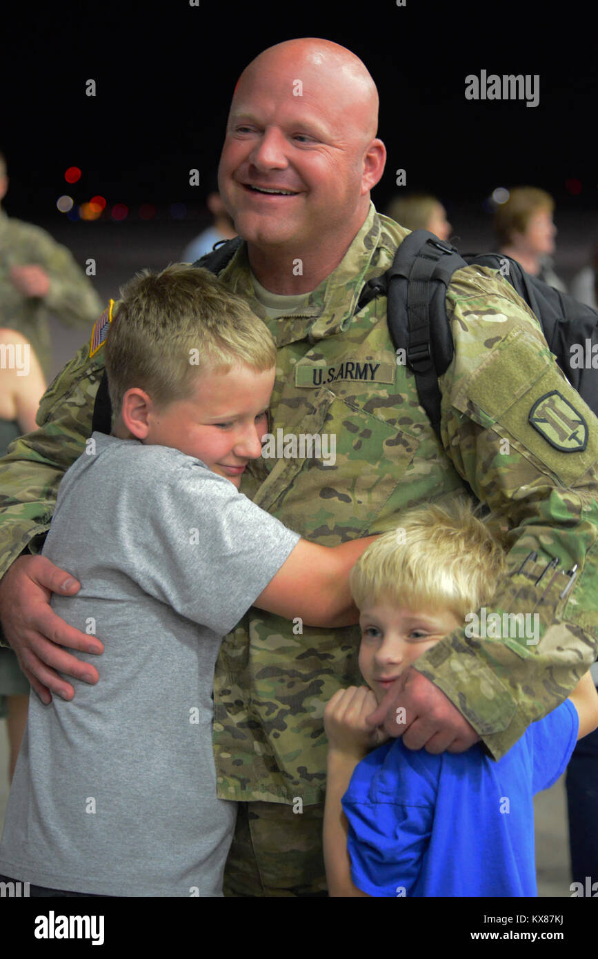 US Army National Guard welcome home from exited family and friends ...