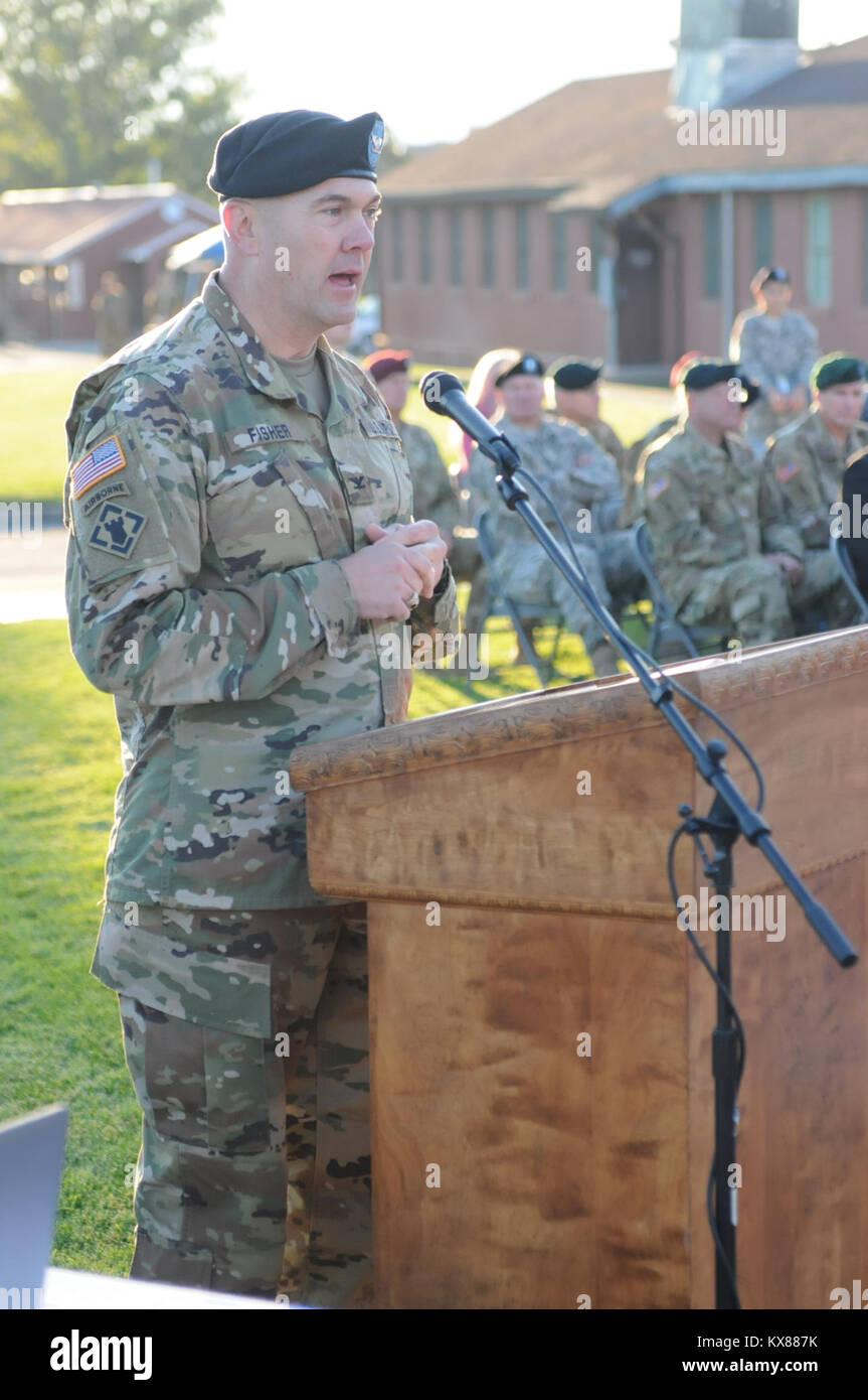 204th Maneuver Enhancement Brigade change of command photos Stock Photo ...