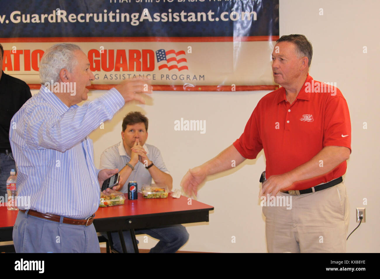 US Army National Guard recruiting Stock Photo - Alamy